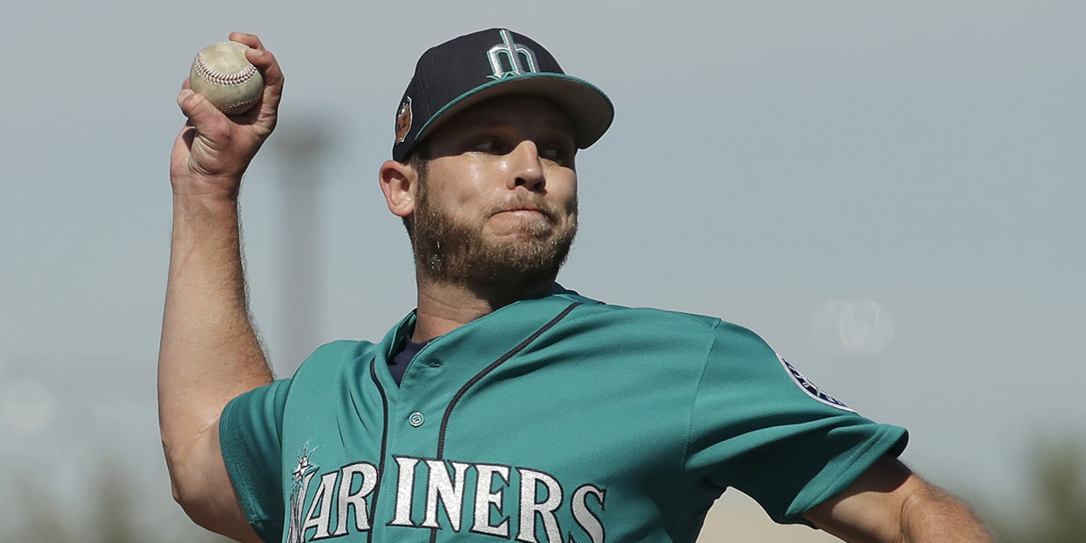 Mariners recall Evan Marshall in bullpen swap