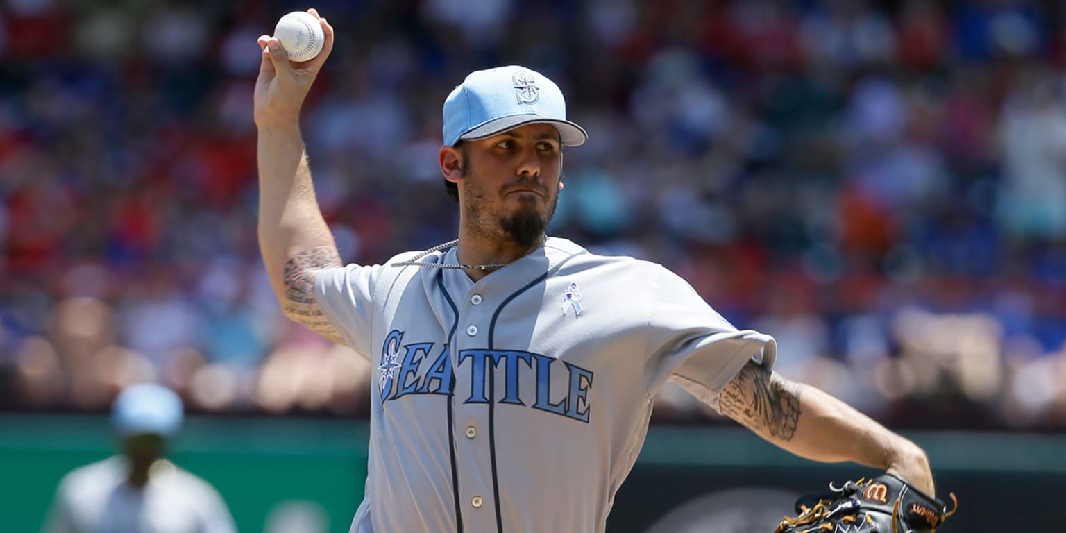Mariners could keep Christian Bergman on staff