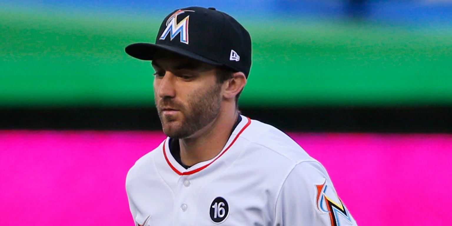 Marlins dealing with infield injuries