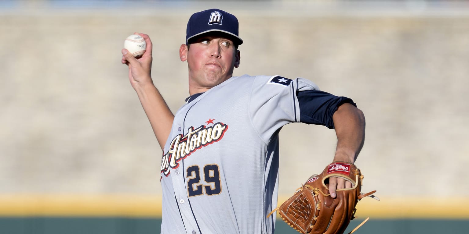 Kyle Lloyd sharp, Anderson Espinoza debuts