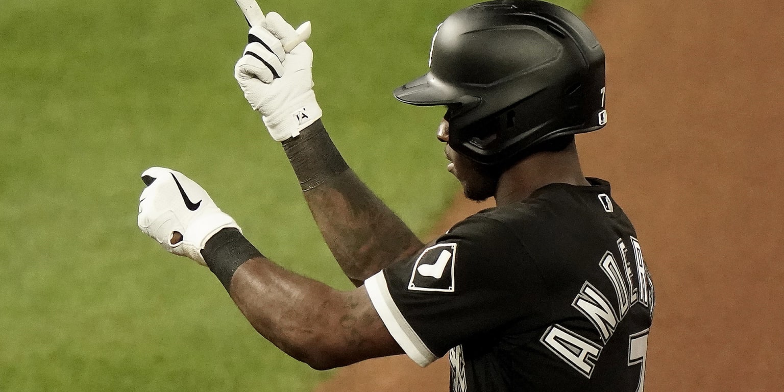 Tim Anderson gets 3 hits in White Sox loss
