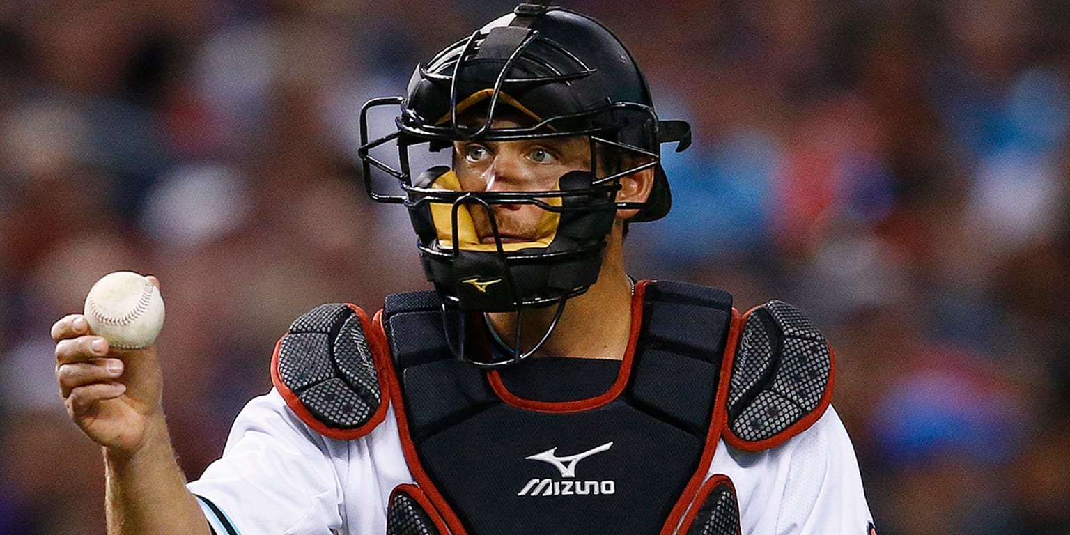 D-backs catchers improve pitch framing