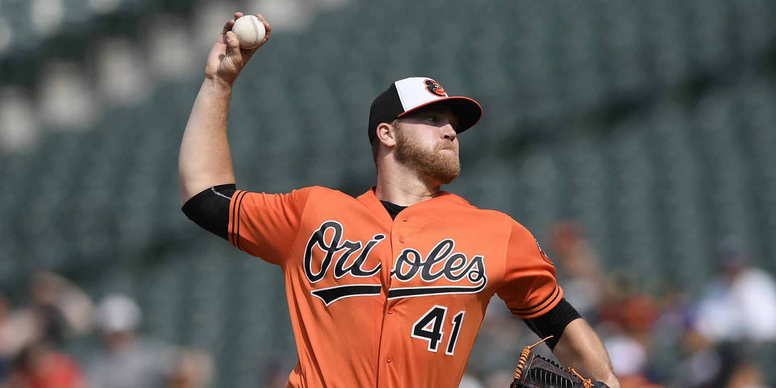 David Hess moved to bullpen role again for Orioles