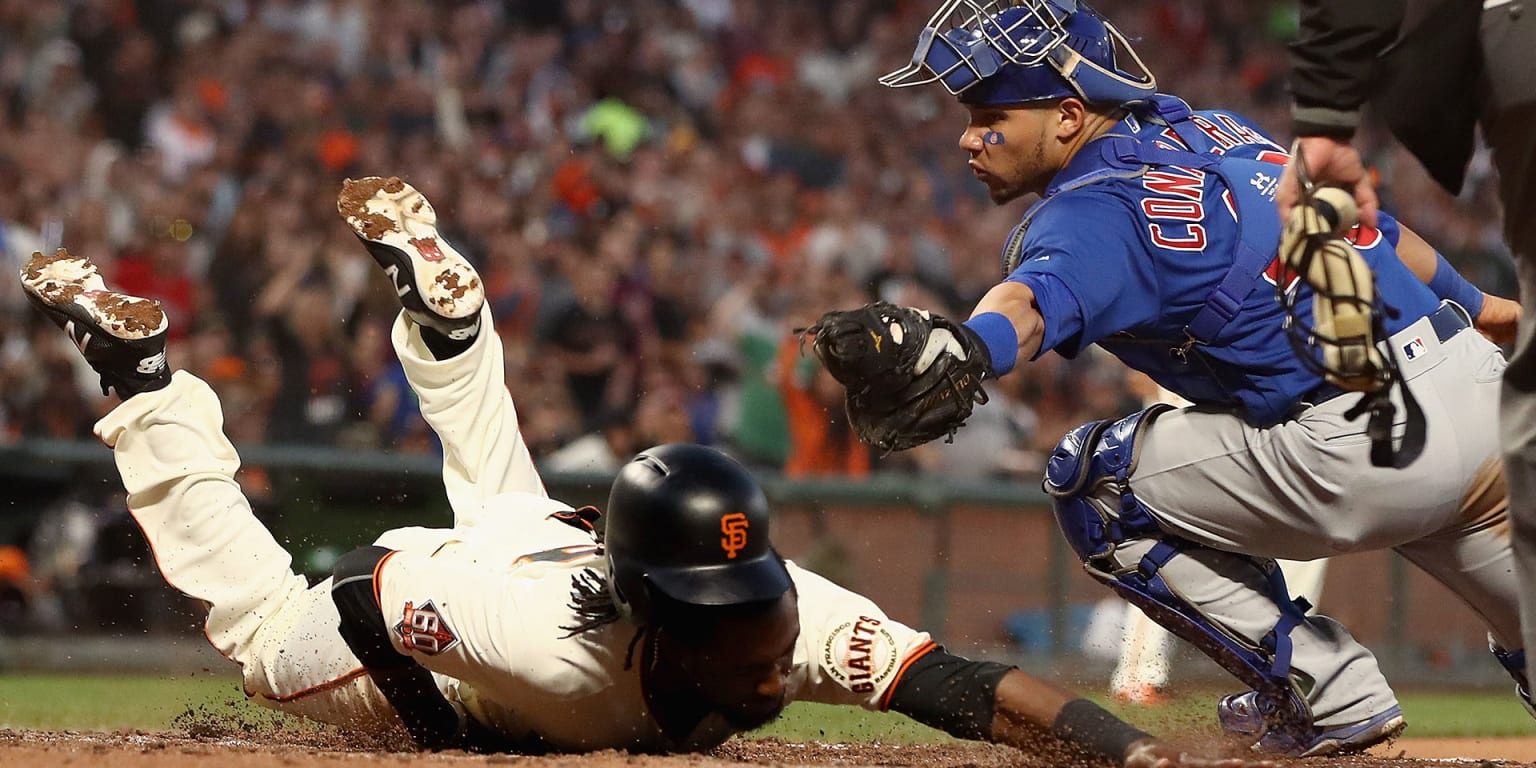 Alen Hanson scores from first on pickoff play