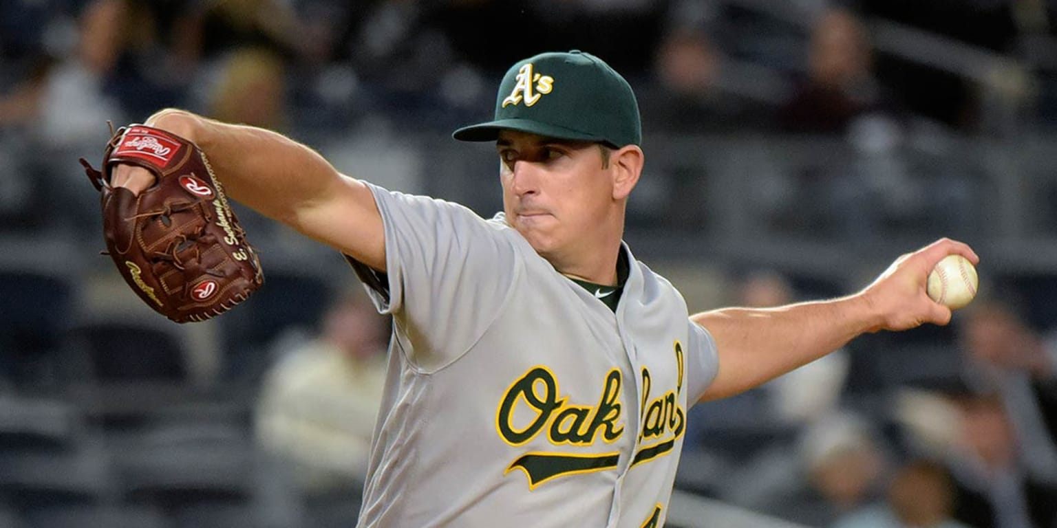 Eric Surkamp to start for A's on Wednesday