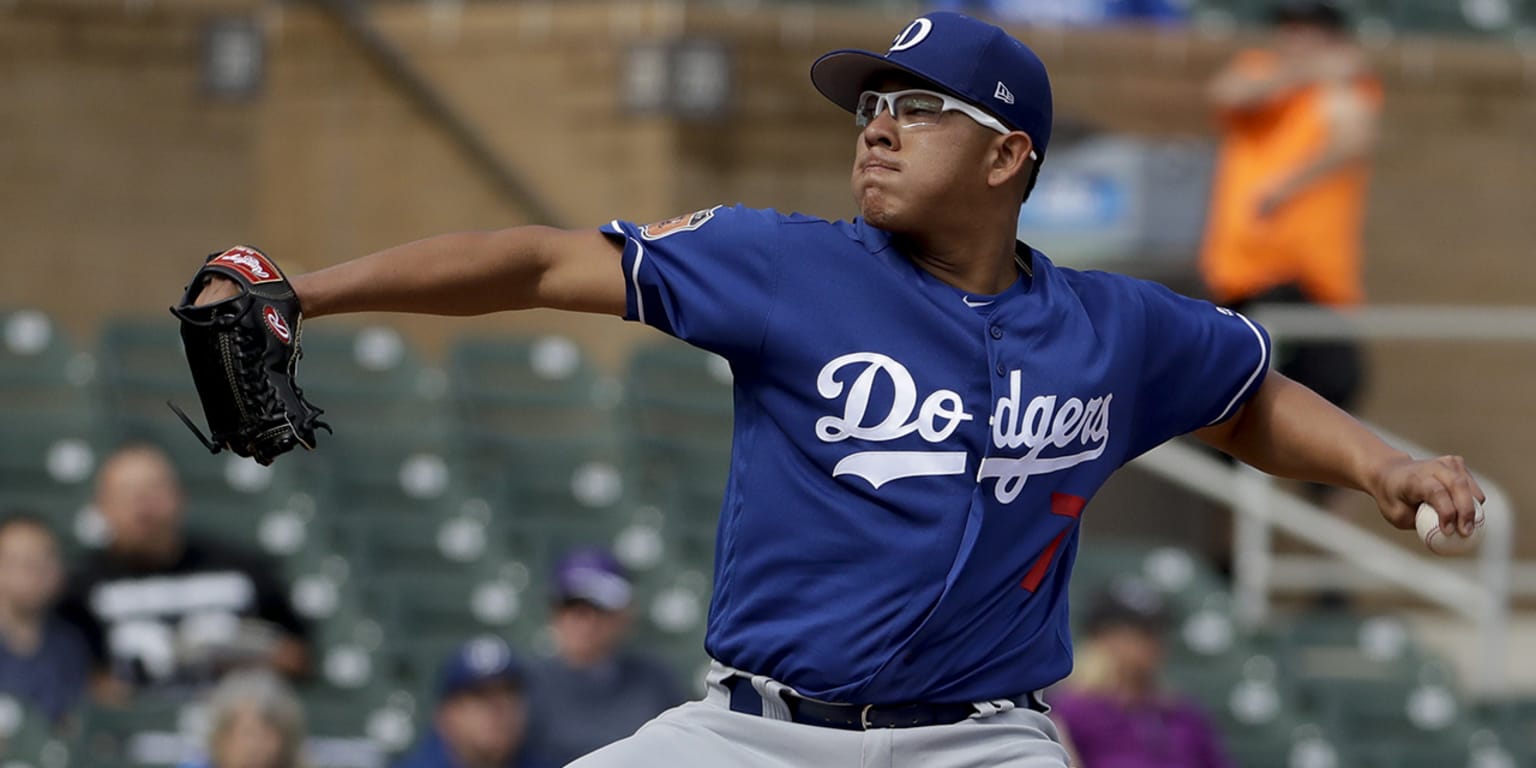 Urías sigue programado para lanzar en Triple-A Oklahoma City esta semana