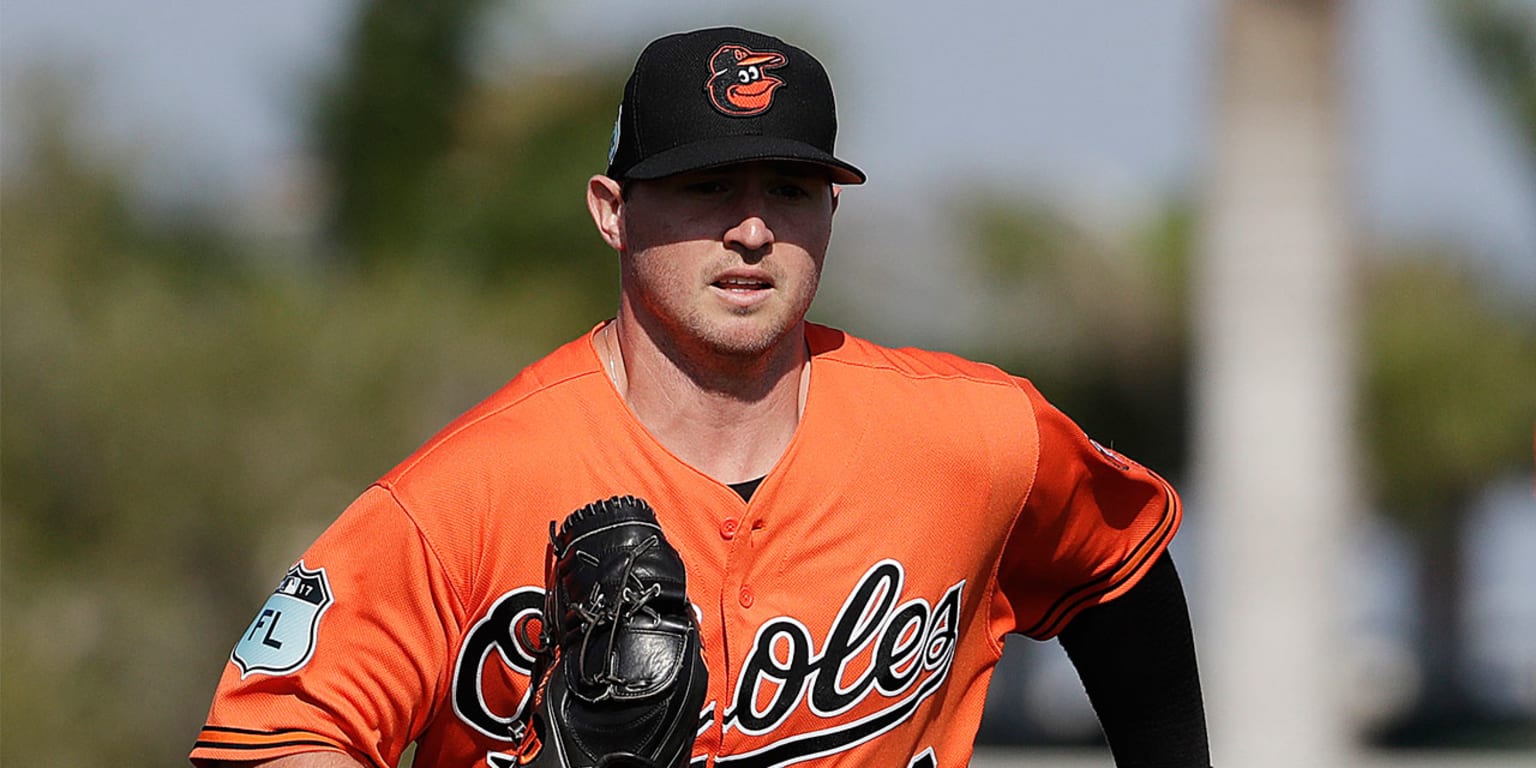 Zach Britton revisits historic 2016, Betts' HR