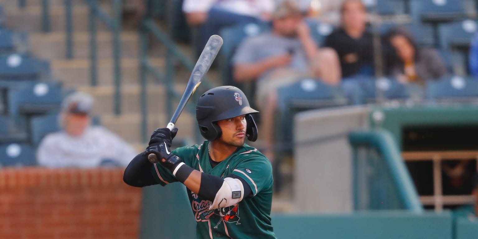 Nick Gonzales hits 2 home runs, grand slam
