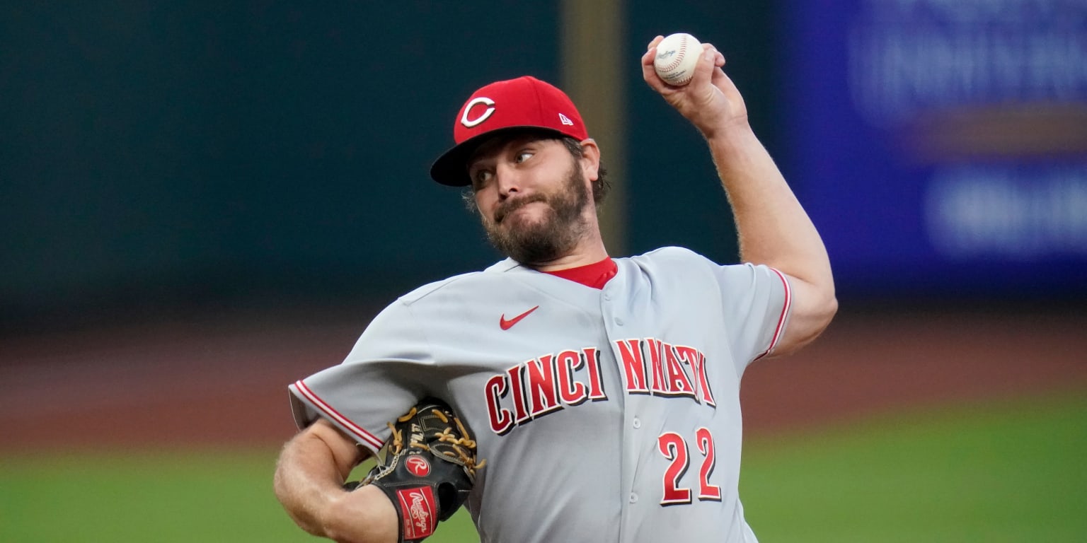 Wade Miley will pitch out of Reds' bullpen