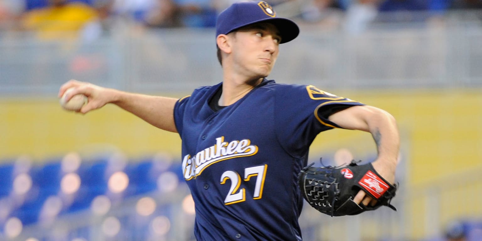 Brewers' Zach Davies gets first win of season