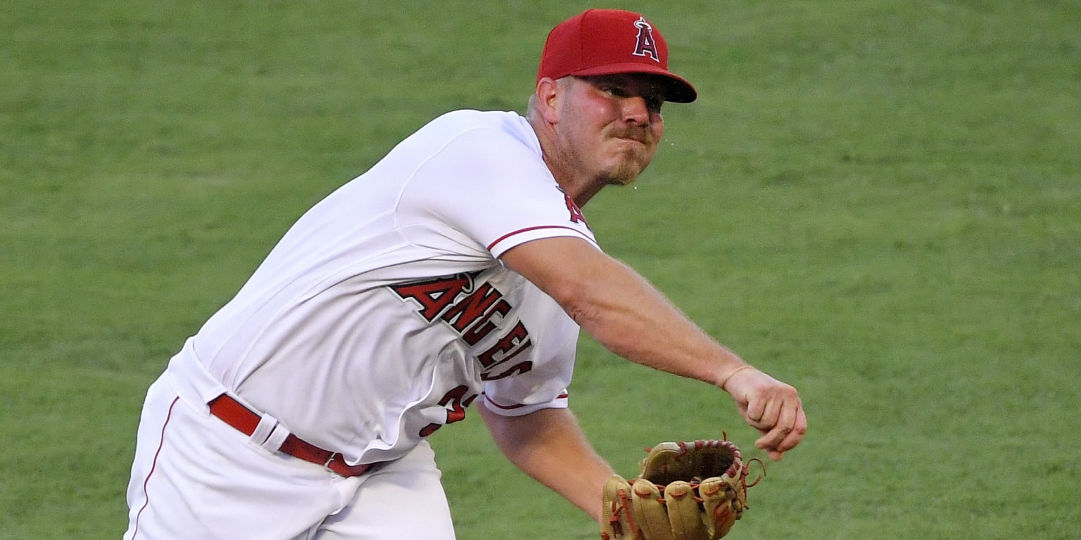 Dylan Bundy strong in Angels' loss to Mariners