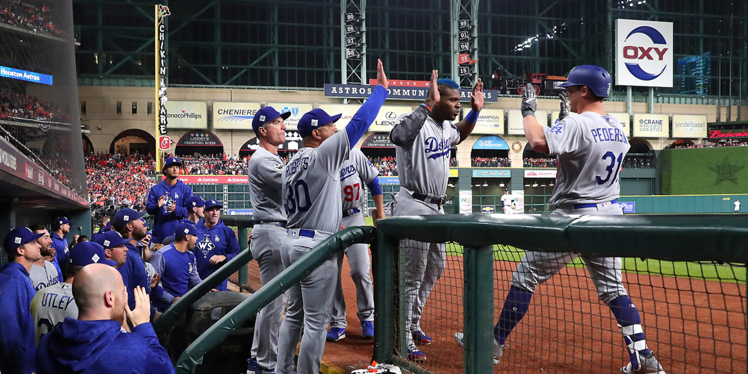 Dodgers don't panic, earn big Game 4 win
