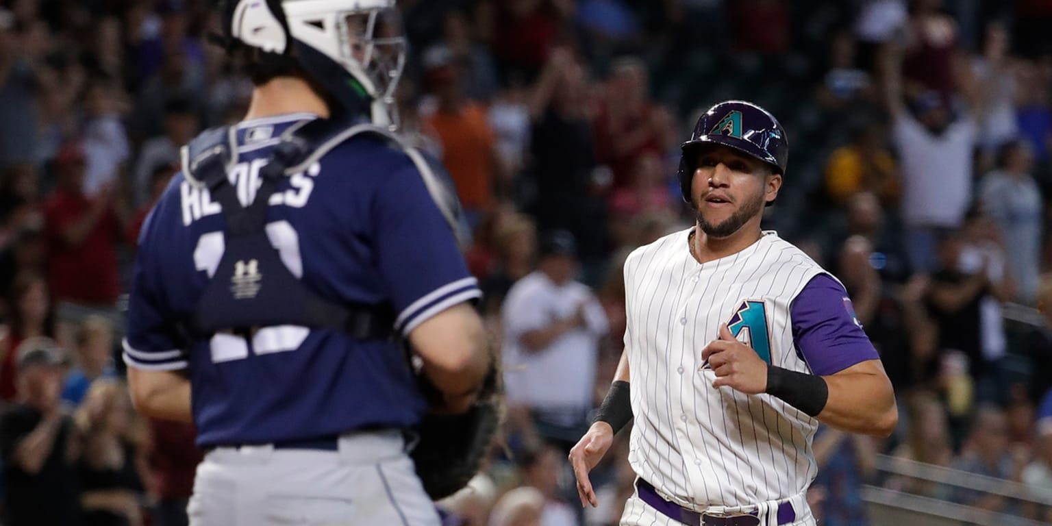 D-backs score 10 two-out runs vs. Padres
