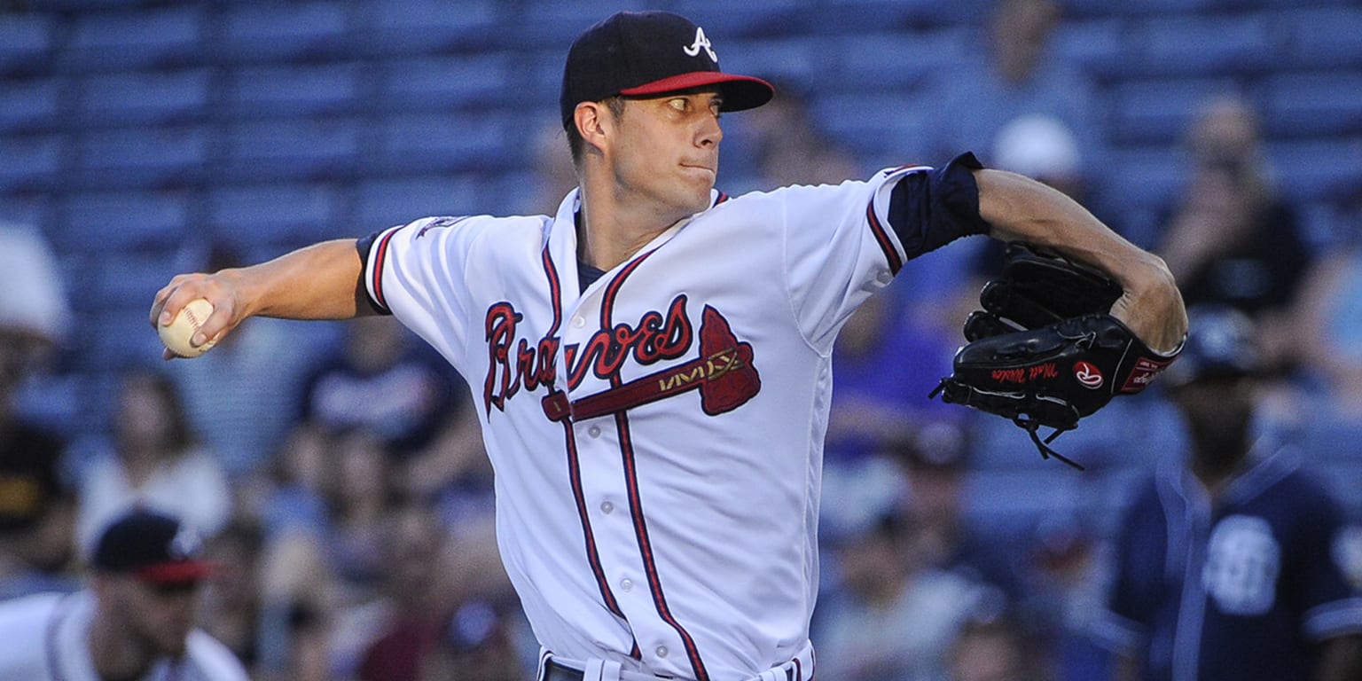 Matt Wisler trabaja con el Licey en Dominicana para mejorar como lanzador