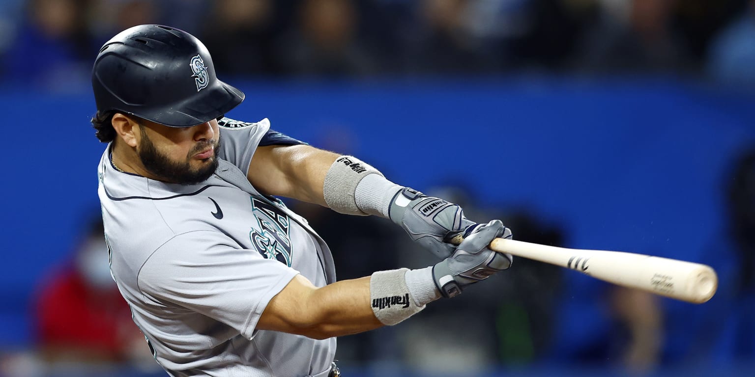 Suárez llega a 200 HR en revés de Seattle