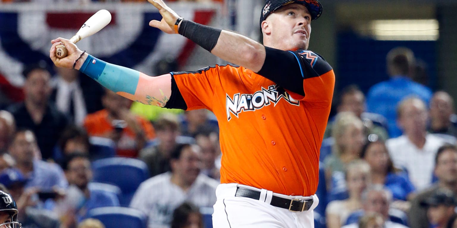 Marlins' Justin Bour working back from DL