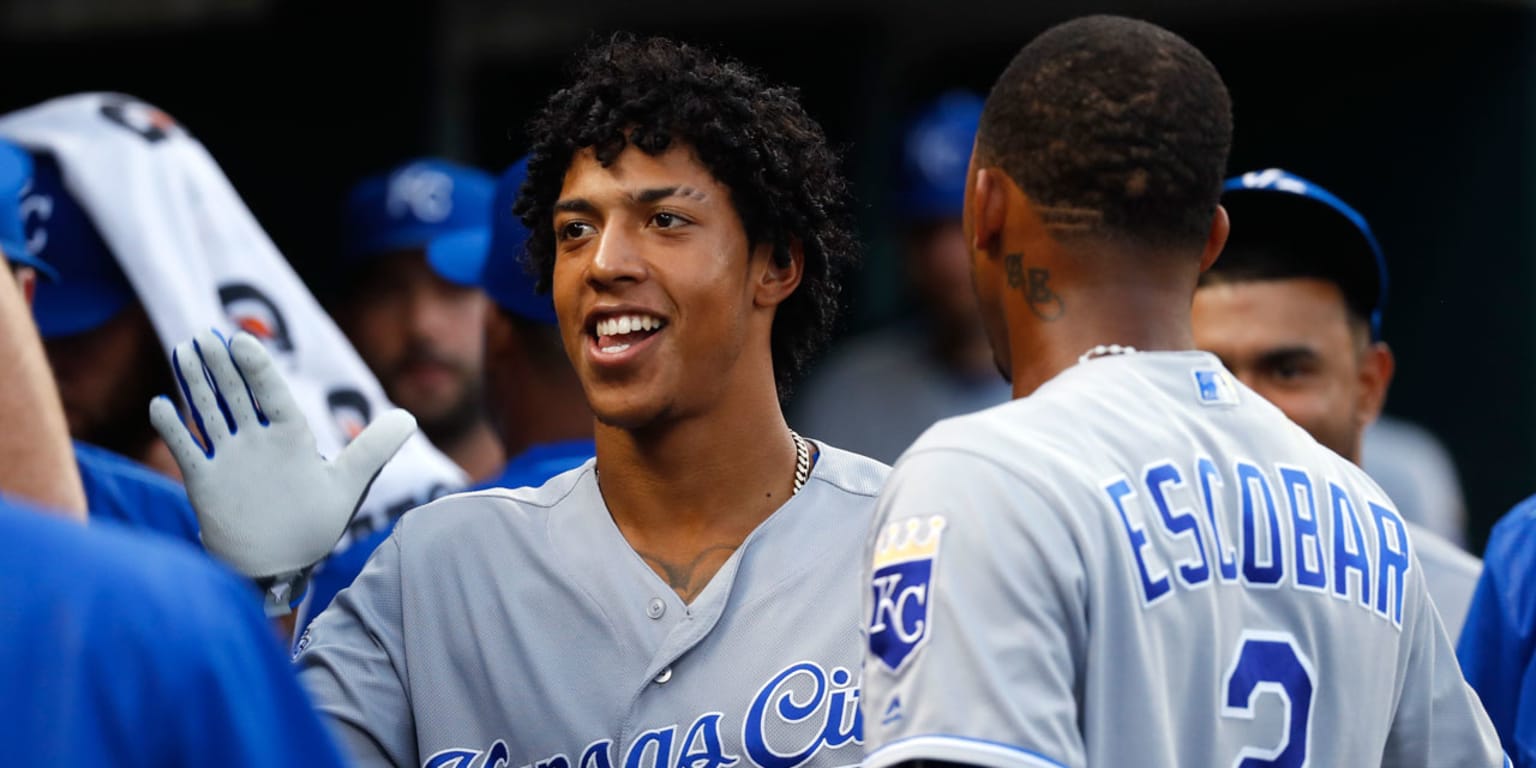 Raul Mondesi hits first homer in Royals' win