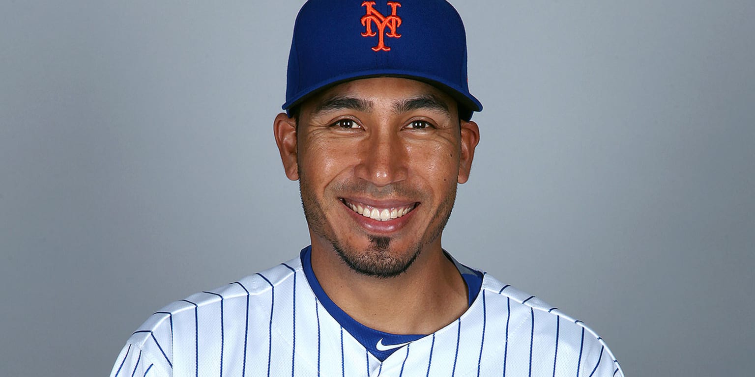 Salas back from WBC, makes Grapefruit debut