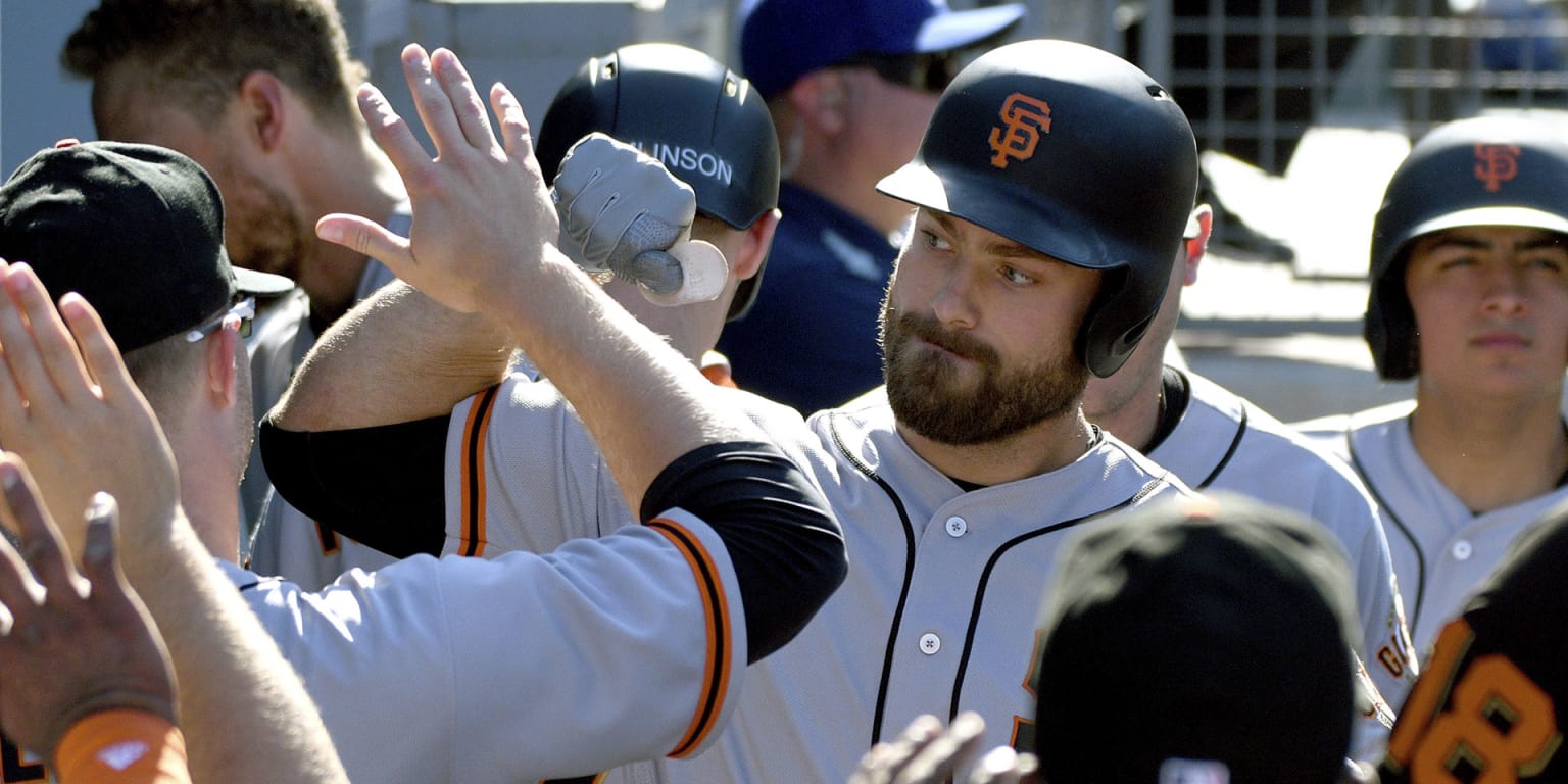 Mac Williamson brings rebuilt swing to Giants