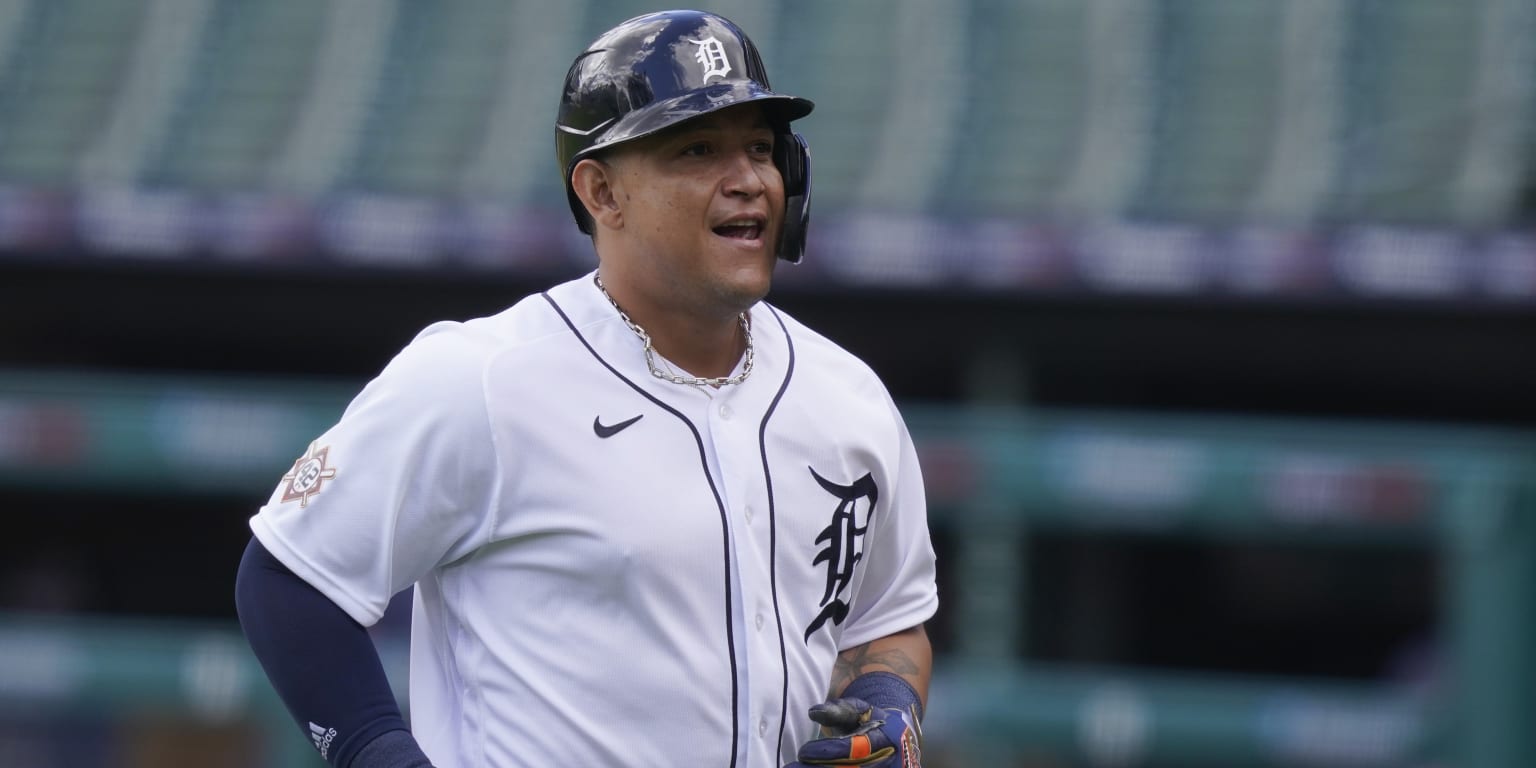 Miguel Cabrera 2,000th hit with the Tigers