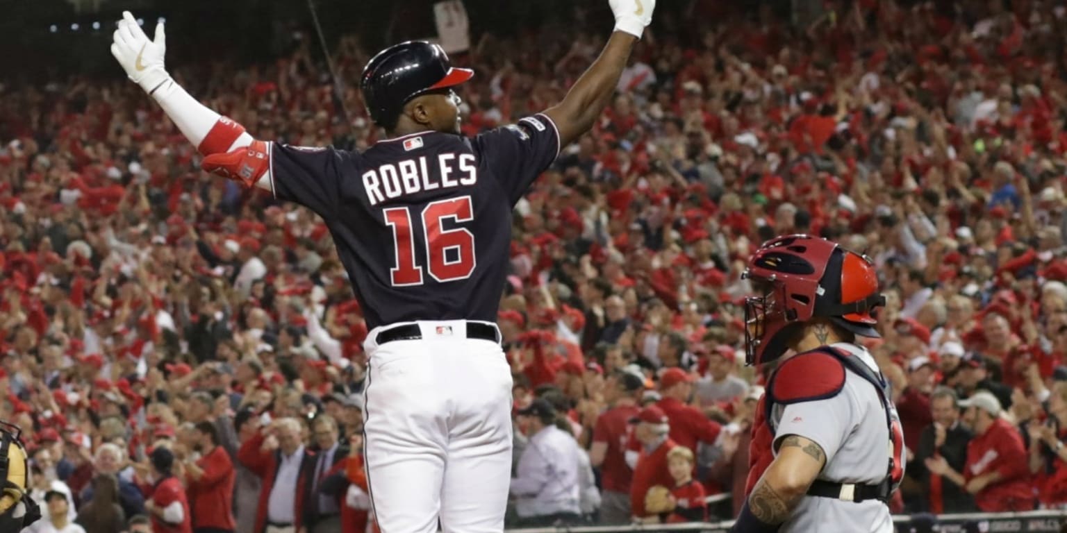 Robles vuelve a Nacionales y aporta de inmediato