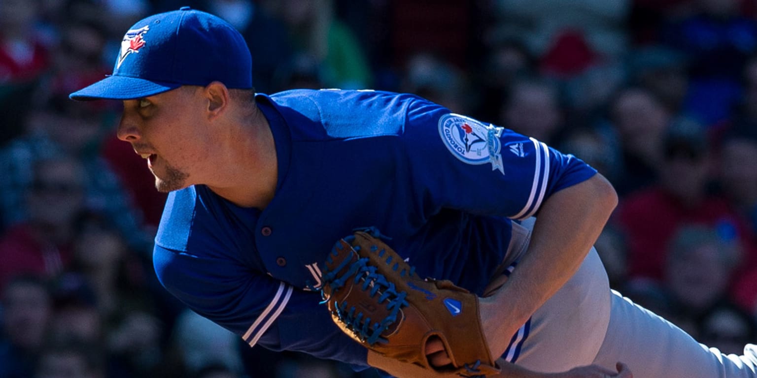 Aaron Sanchez picks up first win of 2016