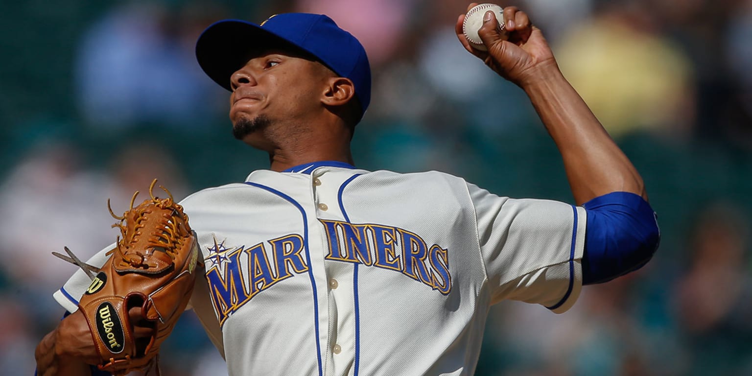 Ariel Miranda excels for Mariners as rookie
