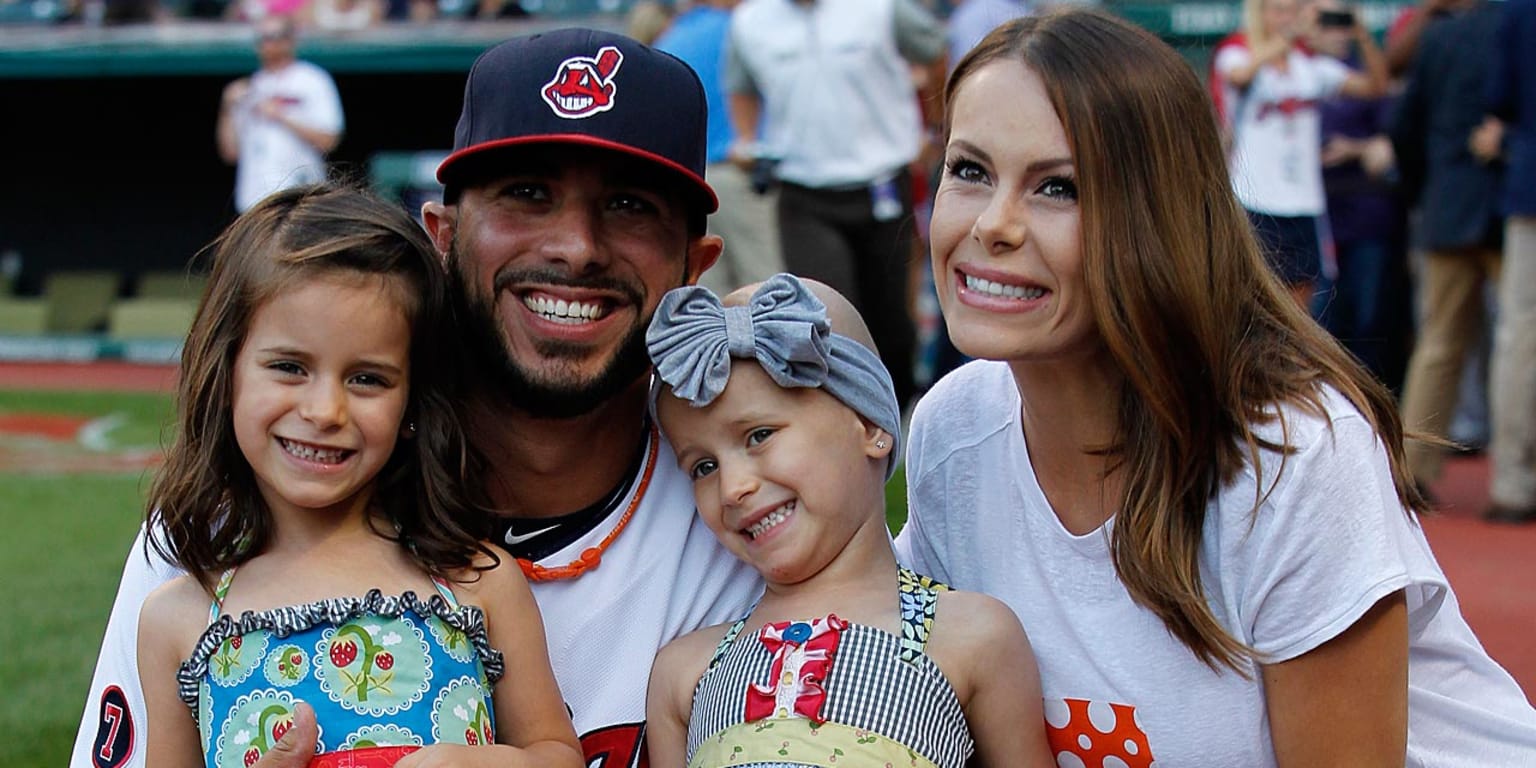Mike Aviles' daughter cancer-free