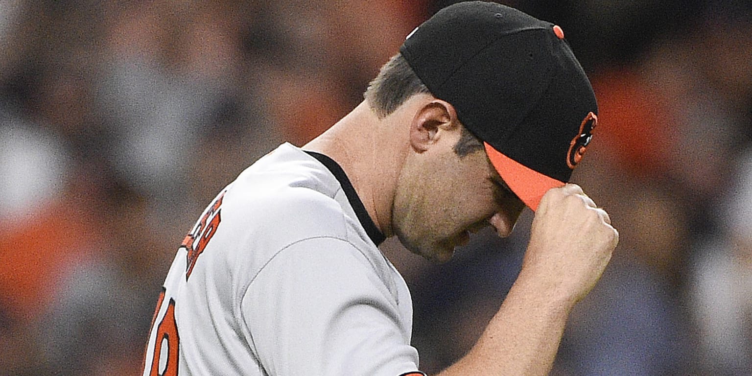 Richard Bleier placed on DL with lat strain