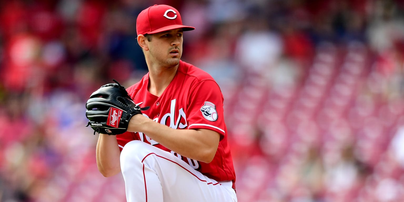 Tyler Mahle, Reds drop series, finale to Cubs