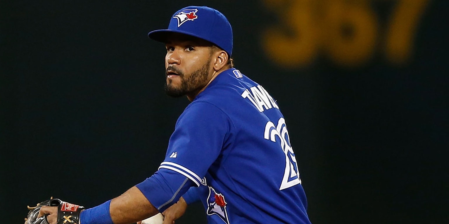Blue Jays' Devon Travis takes field, improving