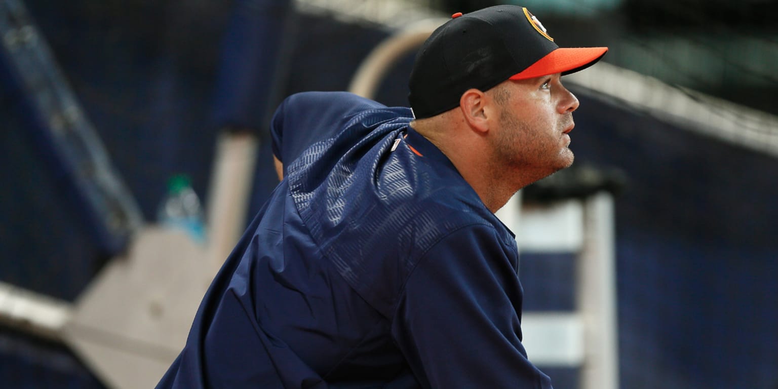 Evan Gattis will catch for Astros soon