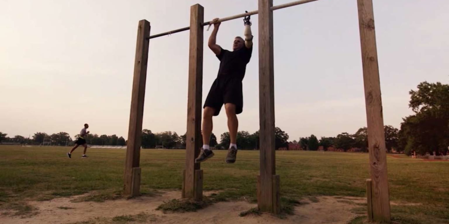 Lt. Col. Kenneth Dwyer, Jon Paul Morosi talk