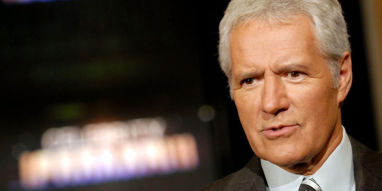 Alex Trebek reminded a 'Jeopardy' contestant that the Giants did not ...