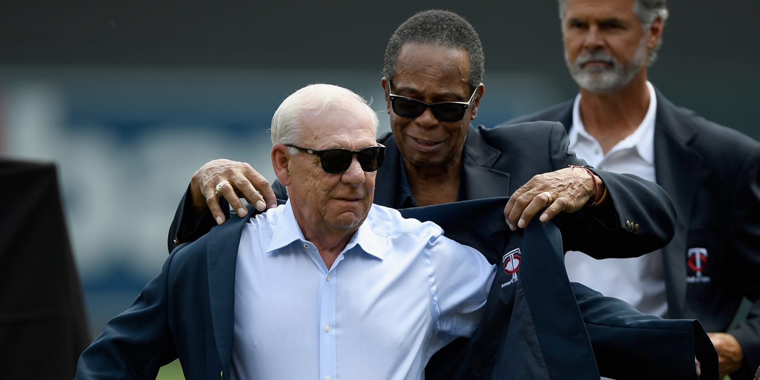 Jerry Bell inducted into Twins Hall of Fame