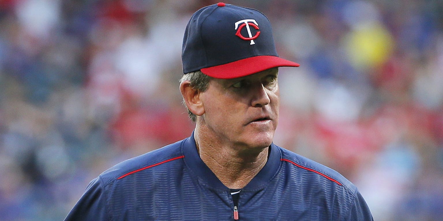 Neil Allen rejoins Twins after DWI suspension