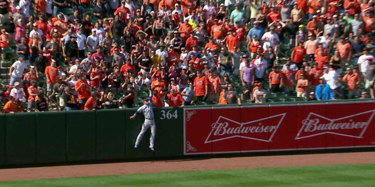 Michael Saunders robs J.J. Hardy of home run