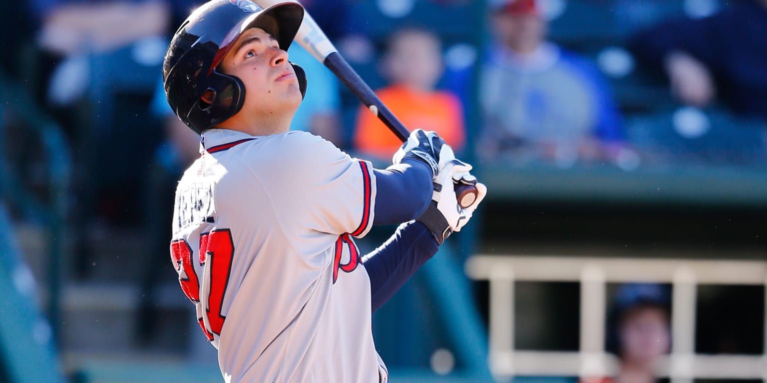 Cardinals trade Matt Adams to Braves for Yepez