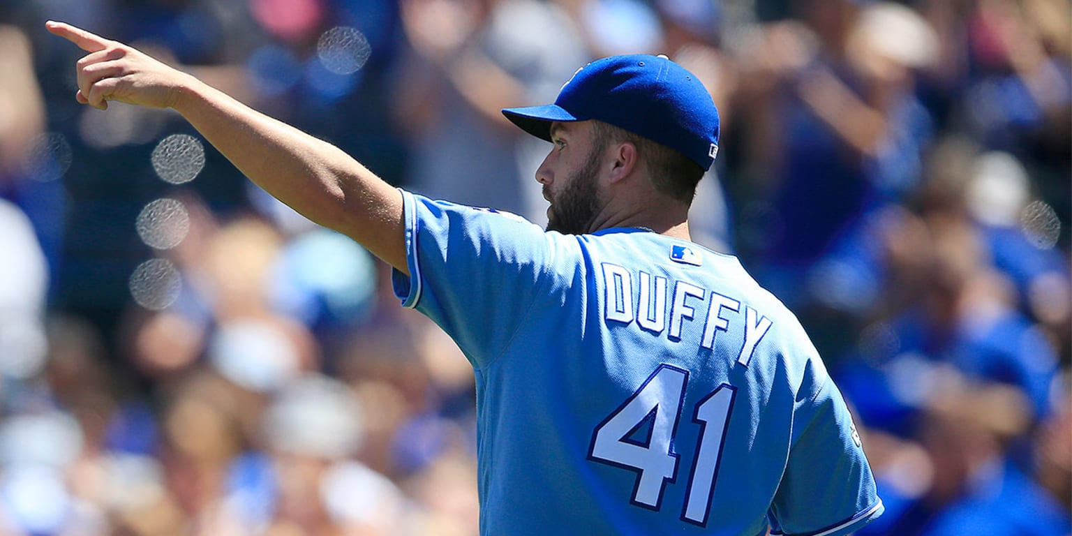 Danny Duffy leads Royals back into contention
