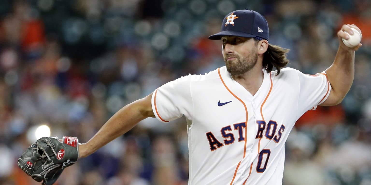 Kent Emanuel goes 8 2/3 innings in relief to win MLB debut