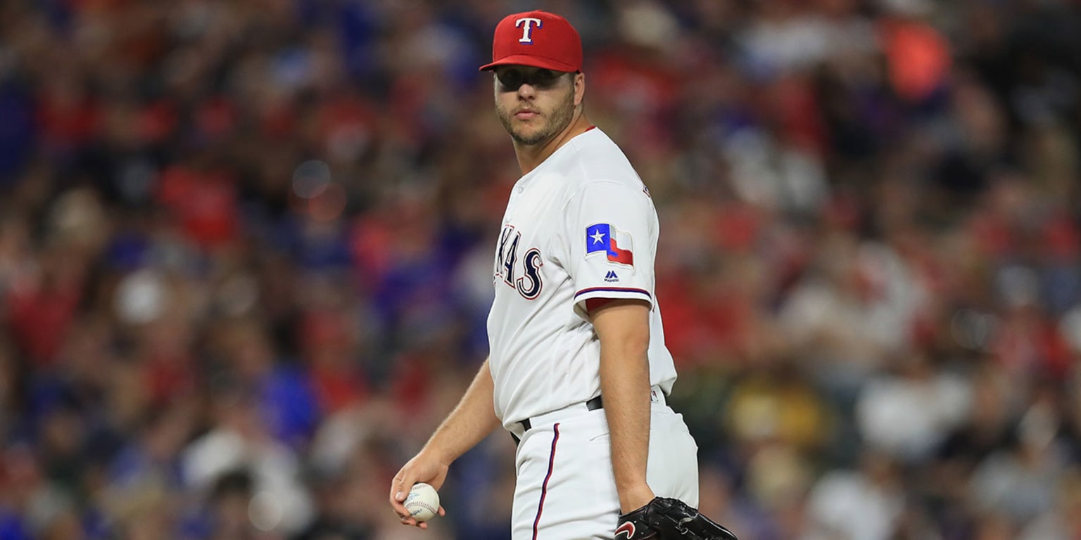 Jeff Banister defends closer Shawn Tolleson