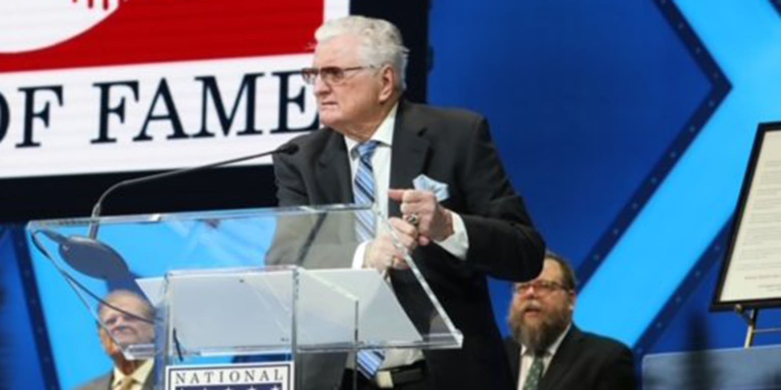 Ken 'Hawk' Harrelson receives Ford C. Frick Award