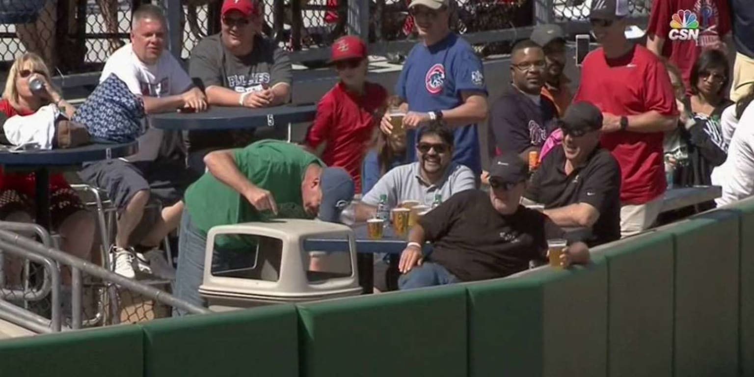 Let's watch this garbage can make an incredible play on a Miguel Sano ...