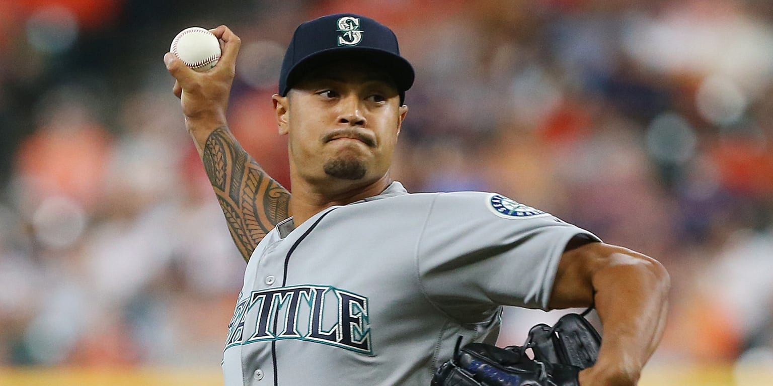 Sam Tuivailala released by Mariners