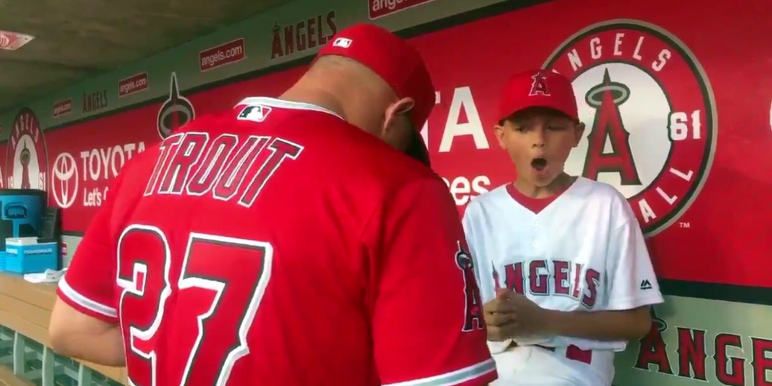 Mike Trout surprised a young Angels fan, and it will leave a permanent ...