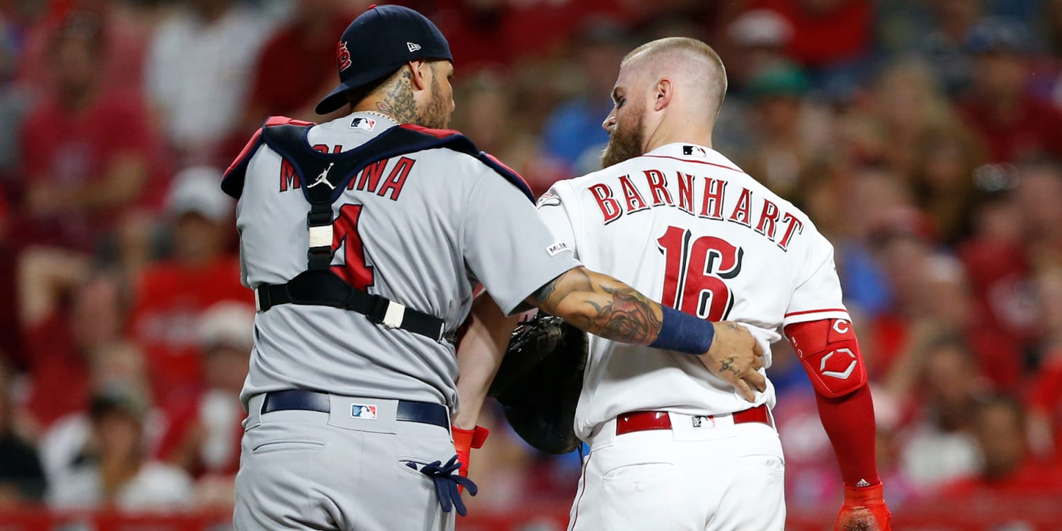 Tucker Barnhart avoids injury from hit by pitch
