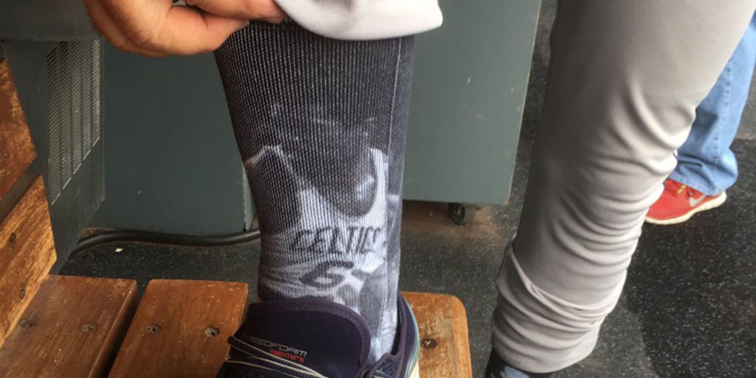 Astros pitching coach Brent Strom wore Bill Russell socks for Game 7 ...