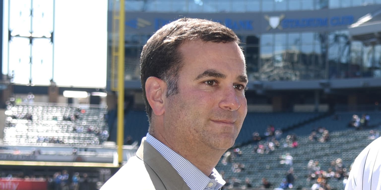 Rick Hahn, White Sox may add to 2016 roster