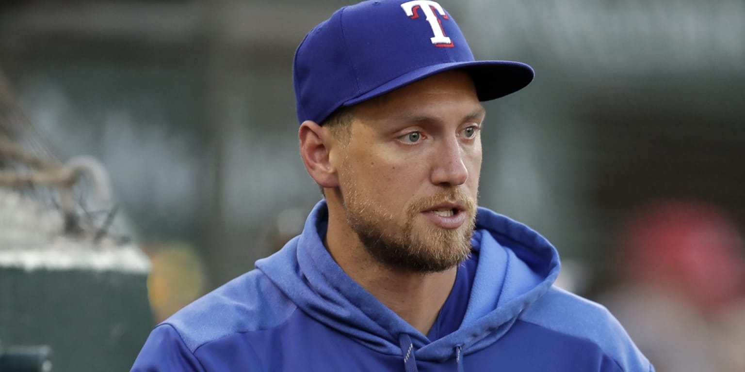 Hunter Pence returns to Bay Area with Rangers