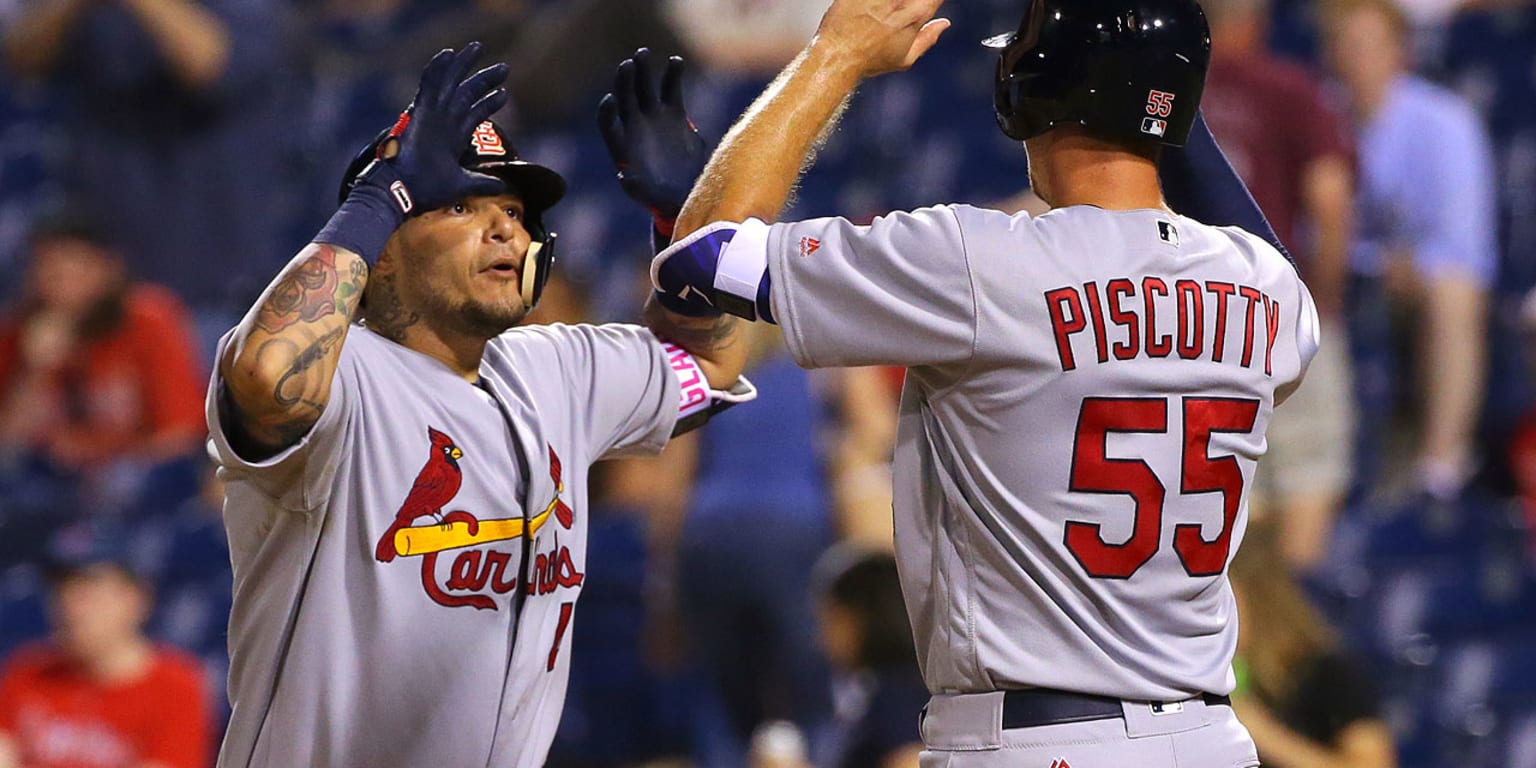 Cardinals score 7 in 11th to beat Phillies